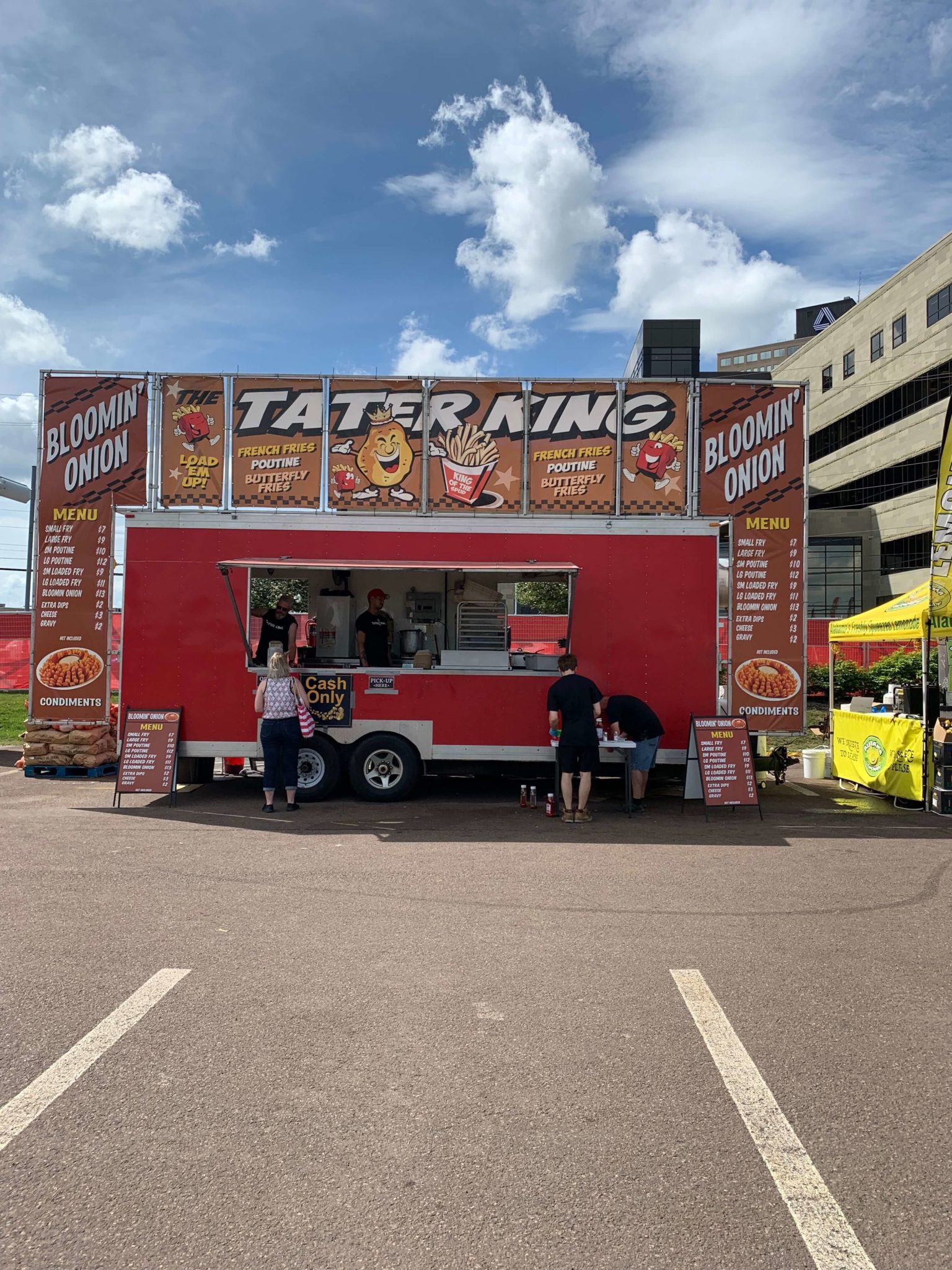Rotary Ribfest Moncton – Get Ready To Get Messy!